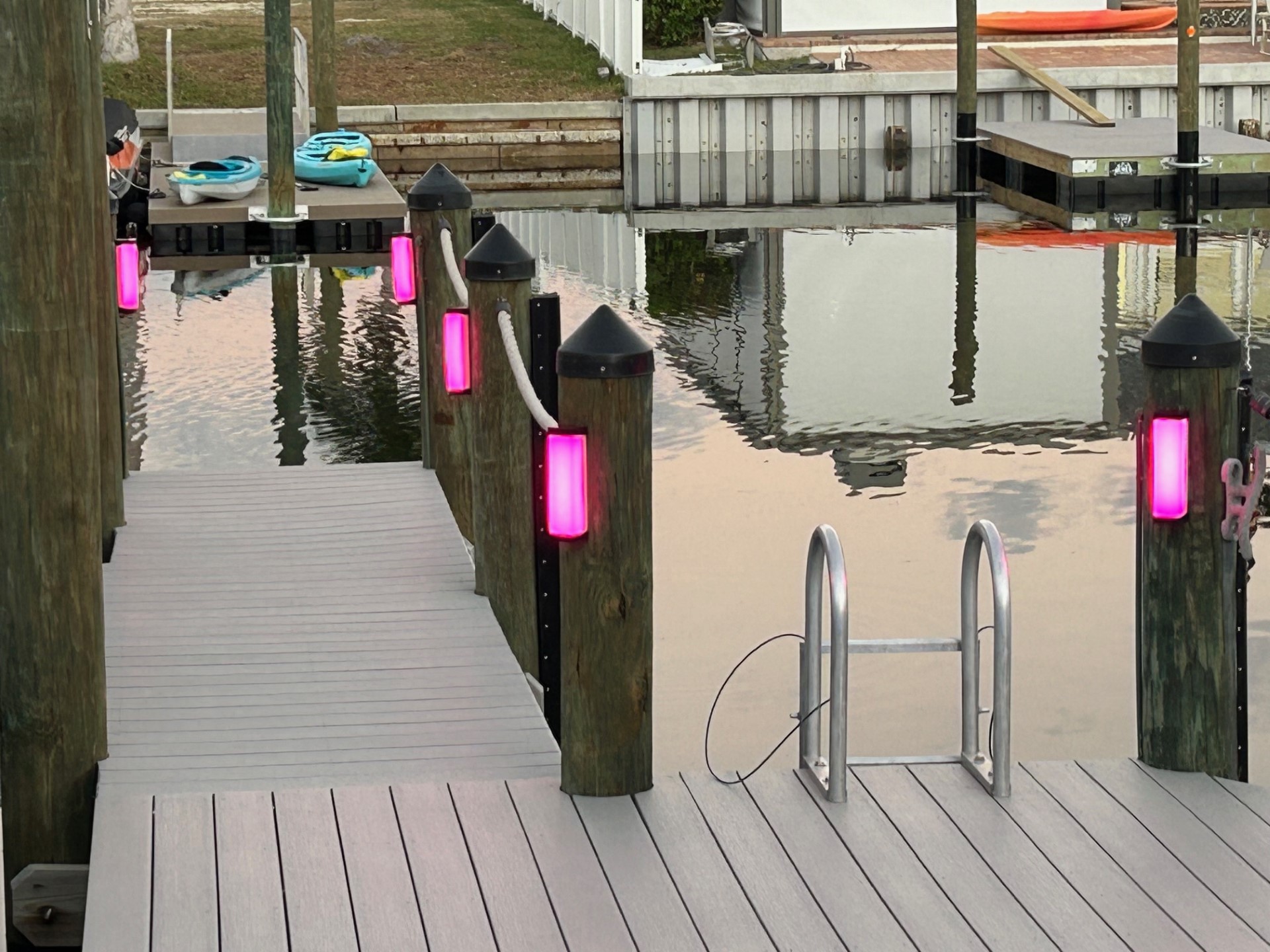 Low Voltage Dock Piling Lights | Shelly Lighting